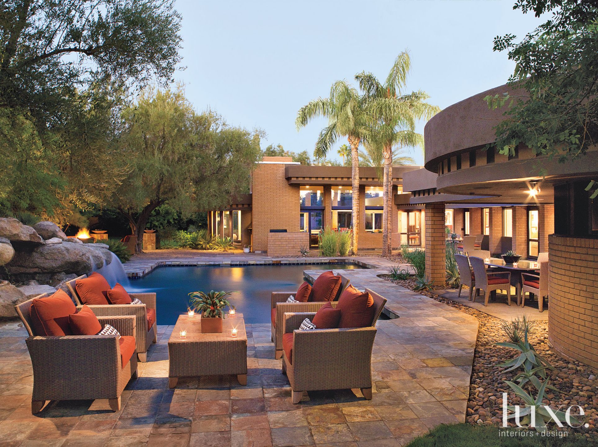 Contemporary Poolside Sitting Area - Luxe Interiors + Design