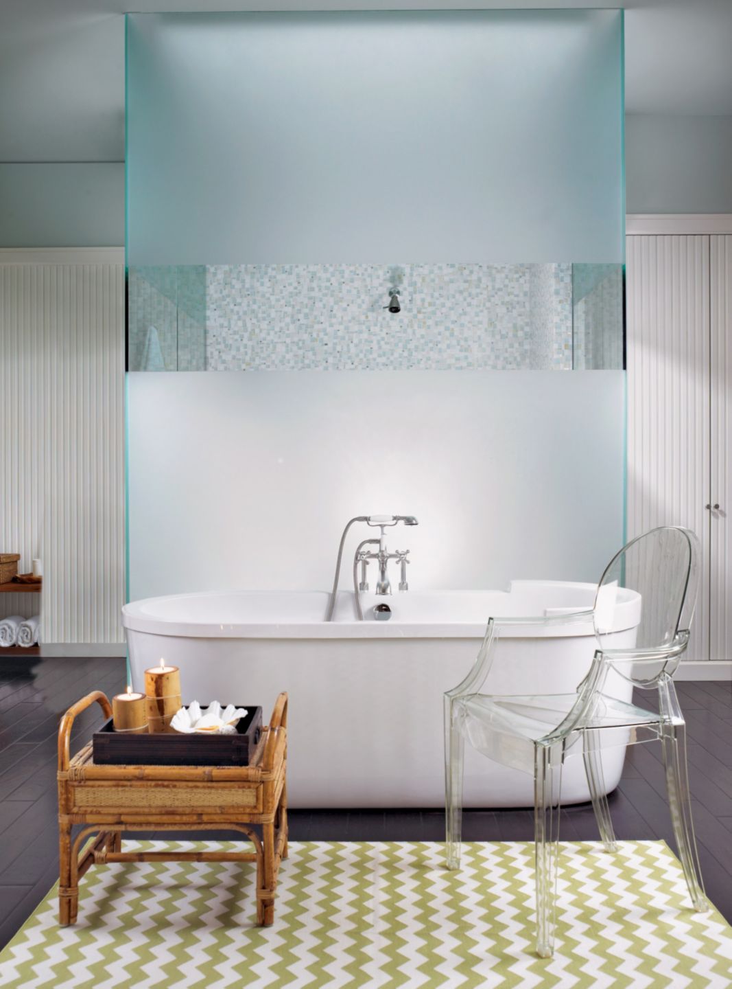 Contemporary Bath - Luxe Interiors + Design
