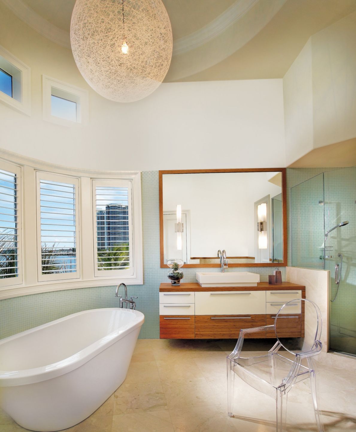 Blue Contemporary Bath - Luxe Interiors + Design