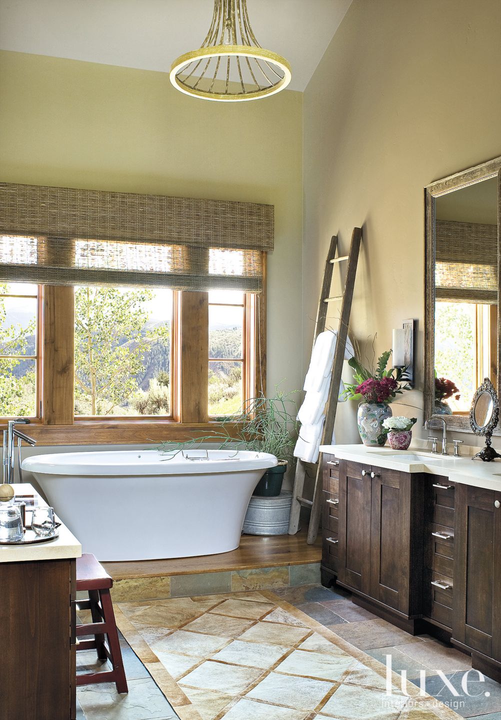 Traditional Neutral Master Bath with Limestone Accents - Luxe Interiors ...