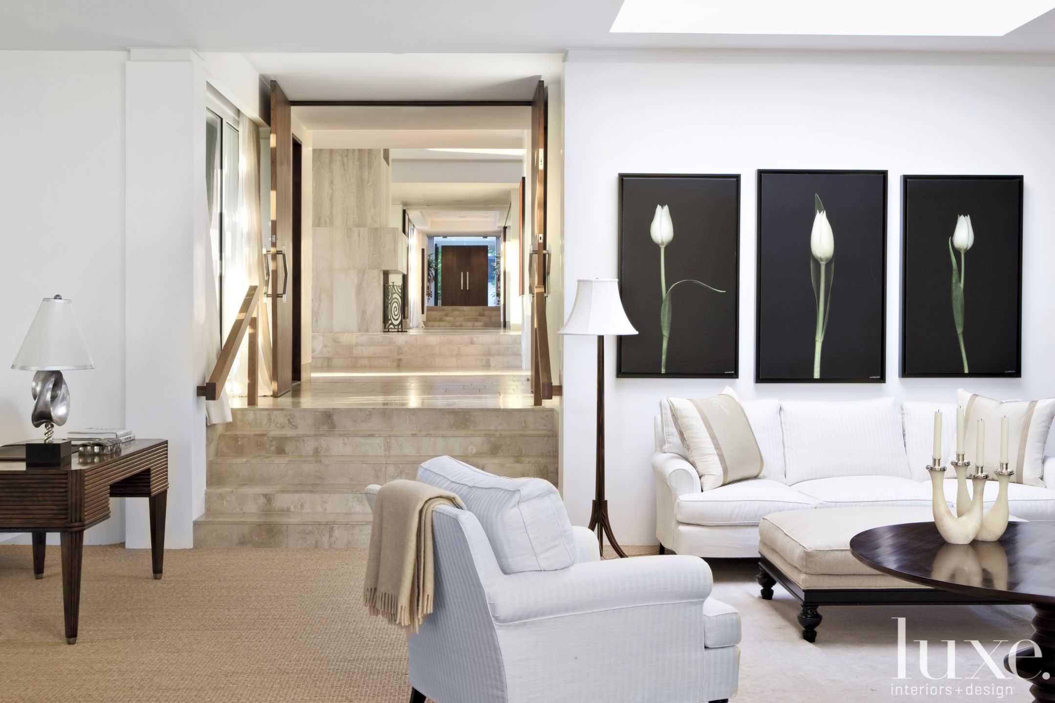 White Elegant Sitting Area - Luxe Interiors + Design