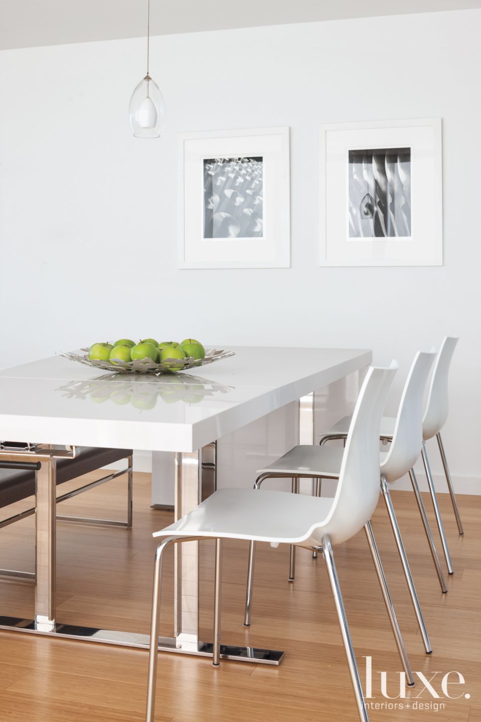 Contemporary White Dining Area - Luxe Interiors + Design