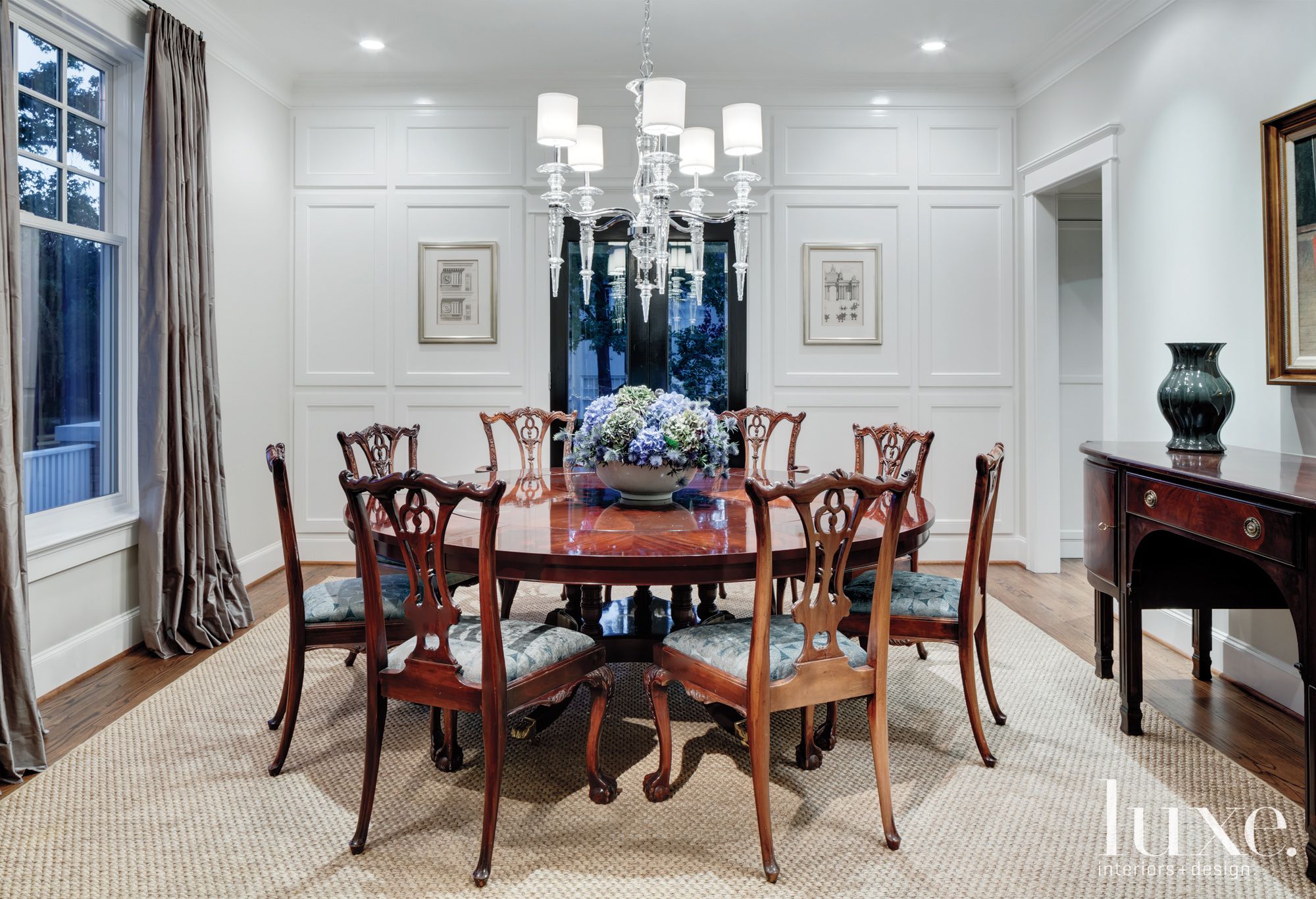 Contemporary Formal Dining Room - Luxe Interiors + Design