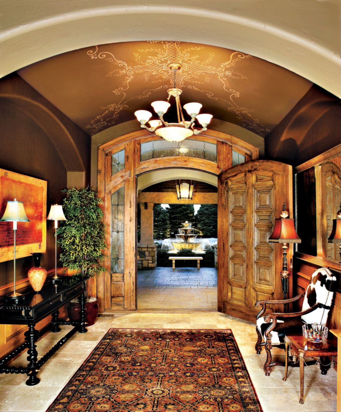 Warm Rich Entry - Luxe Interiors + Design