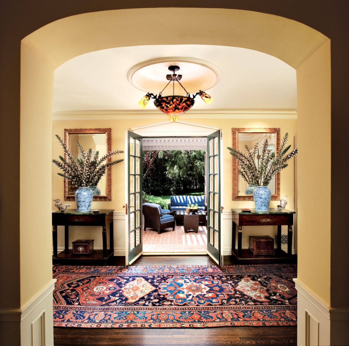 Welcoming Entry Foyer - Luxe Interiors + Design