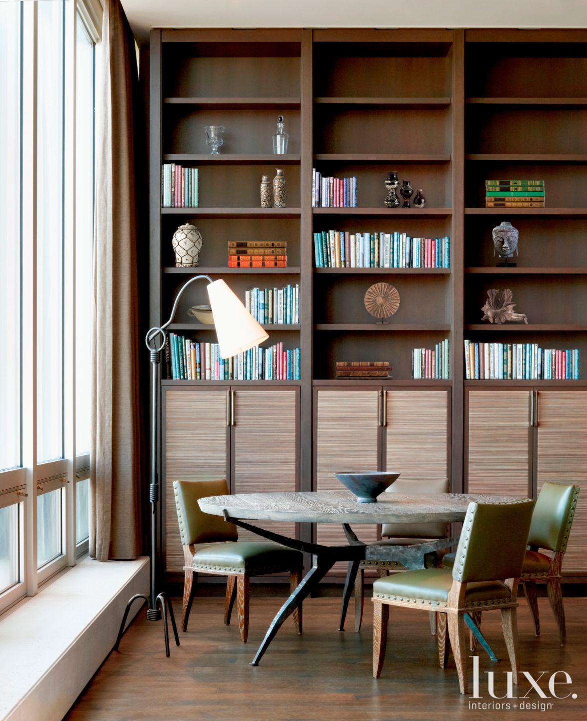 A Corner Library - Luxe Interiors + Design