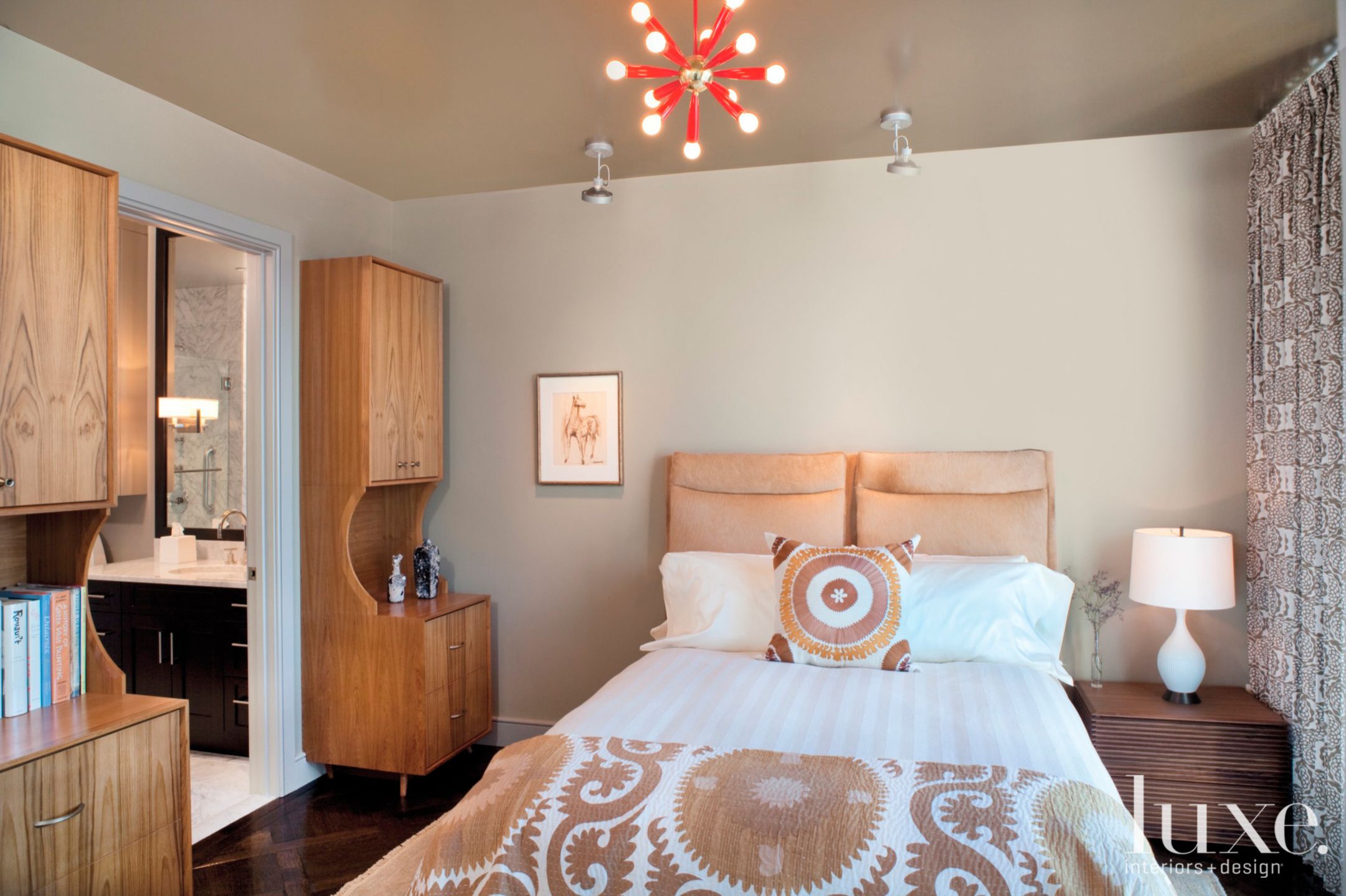 A Chic Bedroom - Luxe Interiors + Design