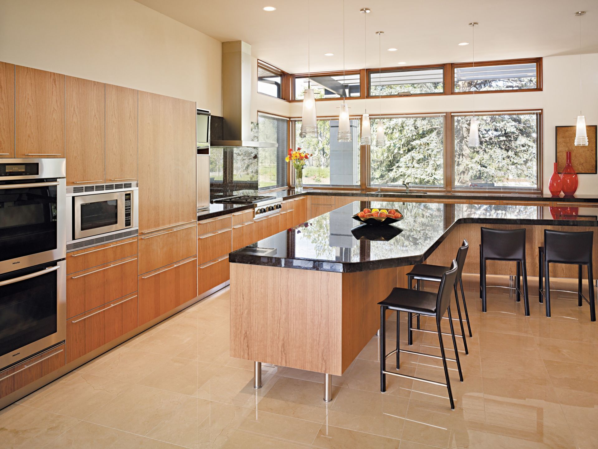 Modern Neutral Kitchen - Luxe Interiors + Design