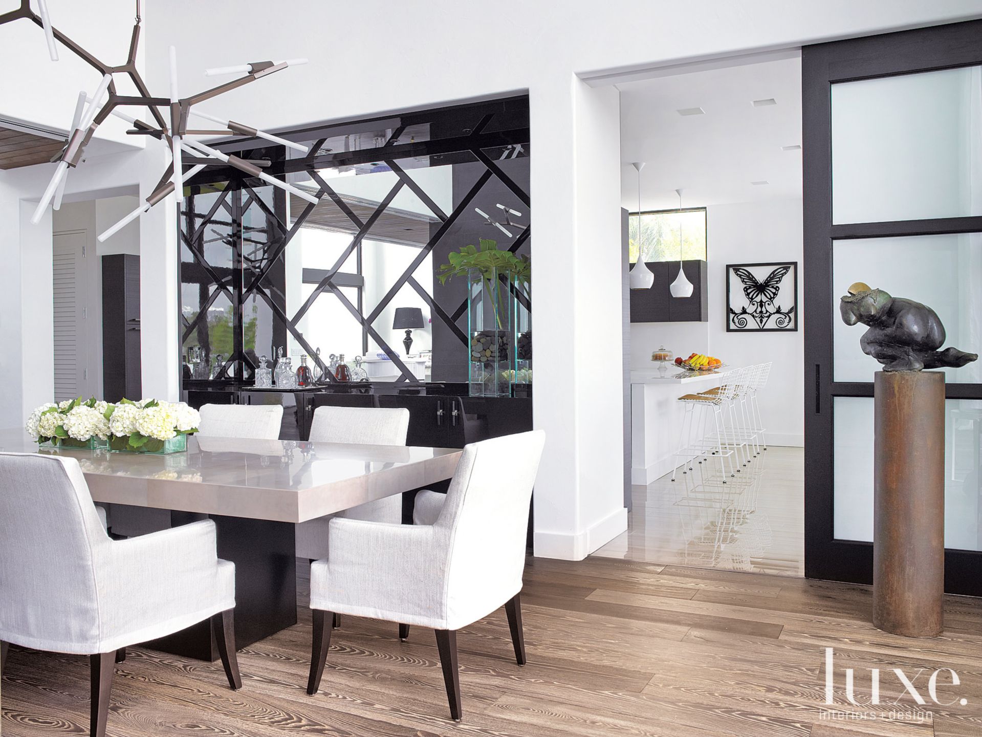 Modern White Kitchen Entry - Luxe Interiors + Design