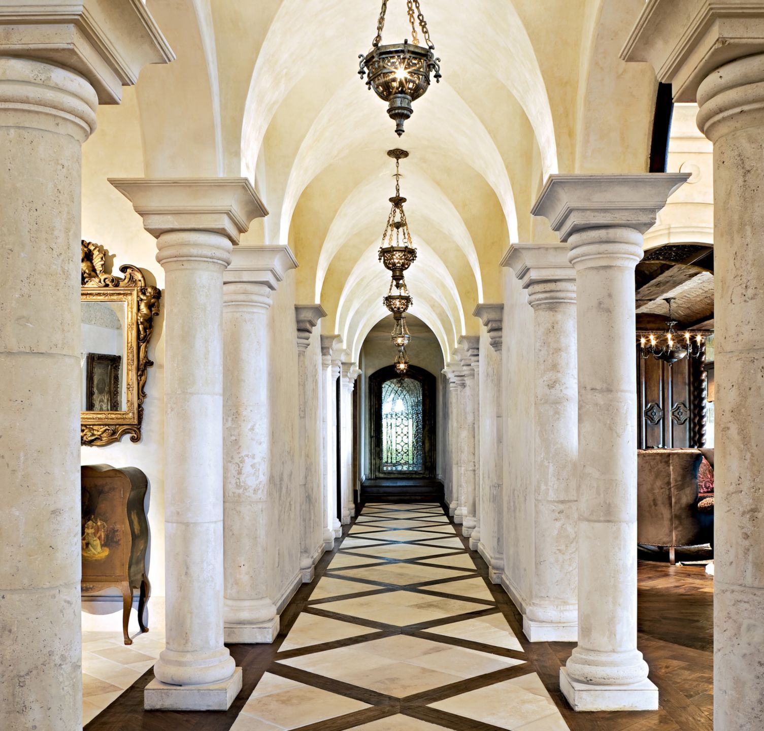 Groin-Vaulted Hallway - Luxe Interiors + Design