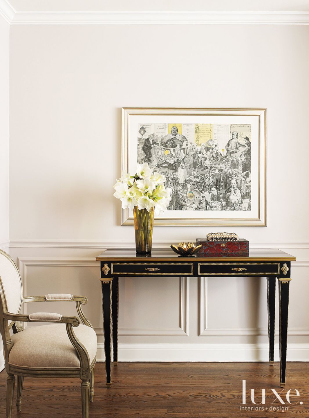 Contemporary White Hall Detail with Antique Console - Luxe Interiors ...