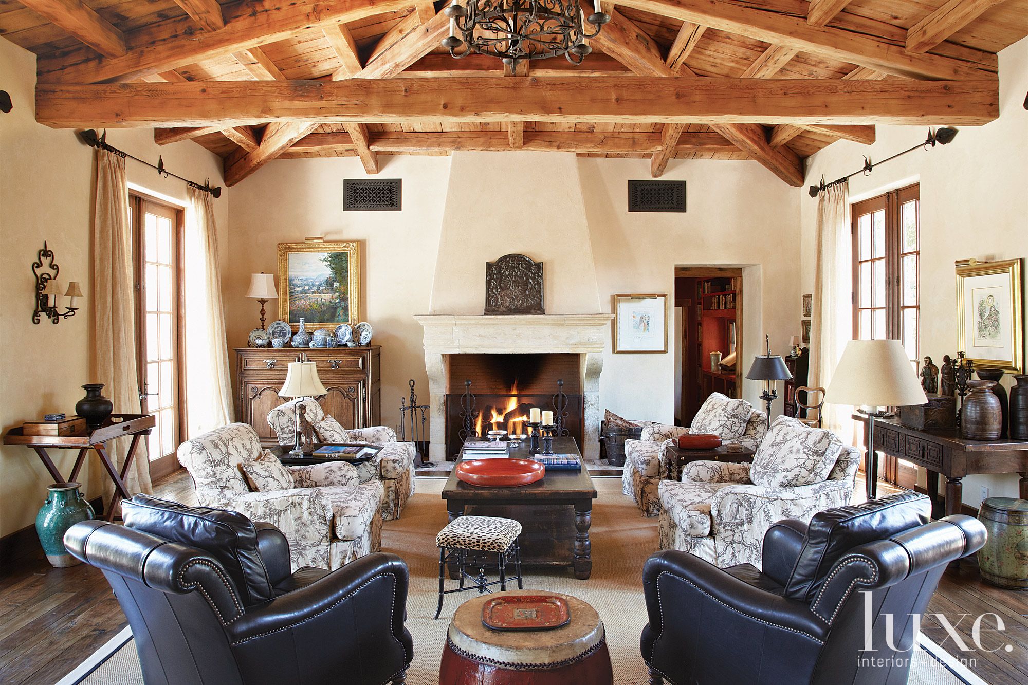 A Grand Living Room - Luxe Interiors + Design