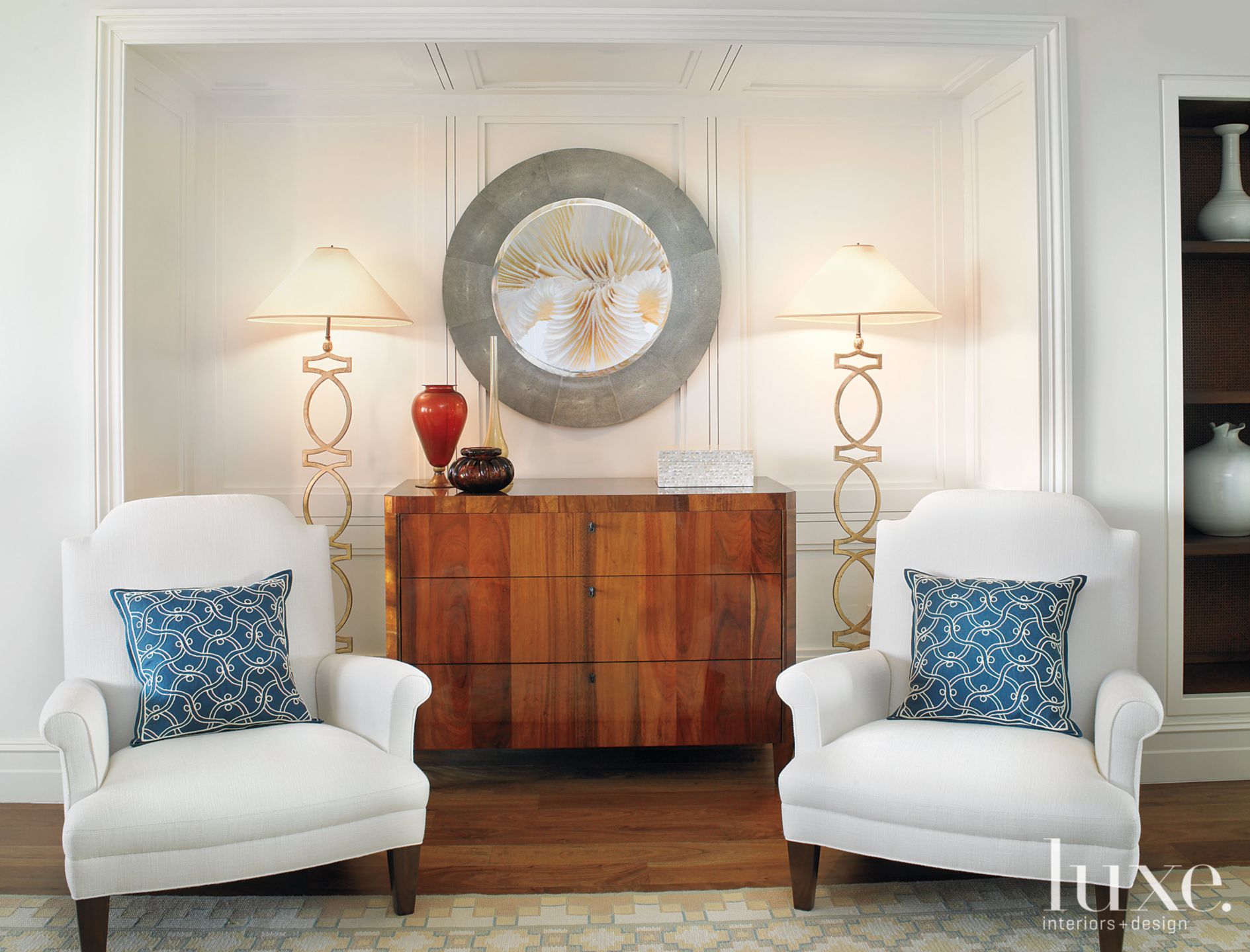 Contemporary Living Room Vignette with Round Mirror - Luxe Interiors ...