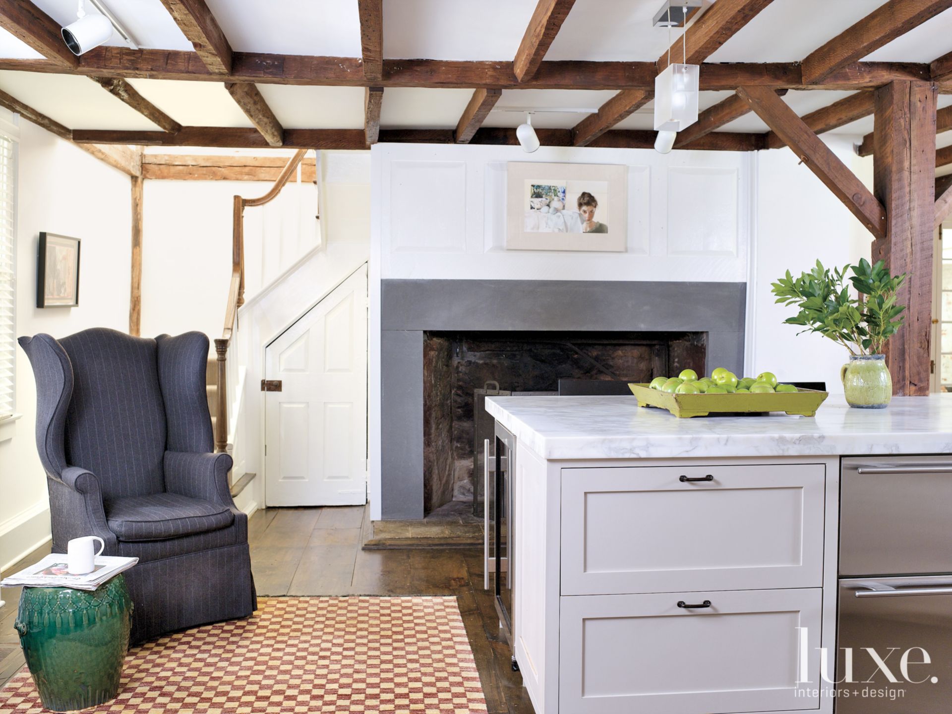 Transitional White Sitting Area - Luxe Interiors + Design