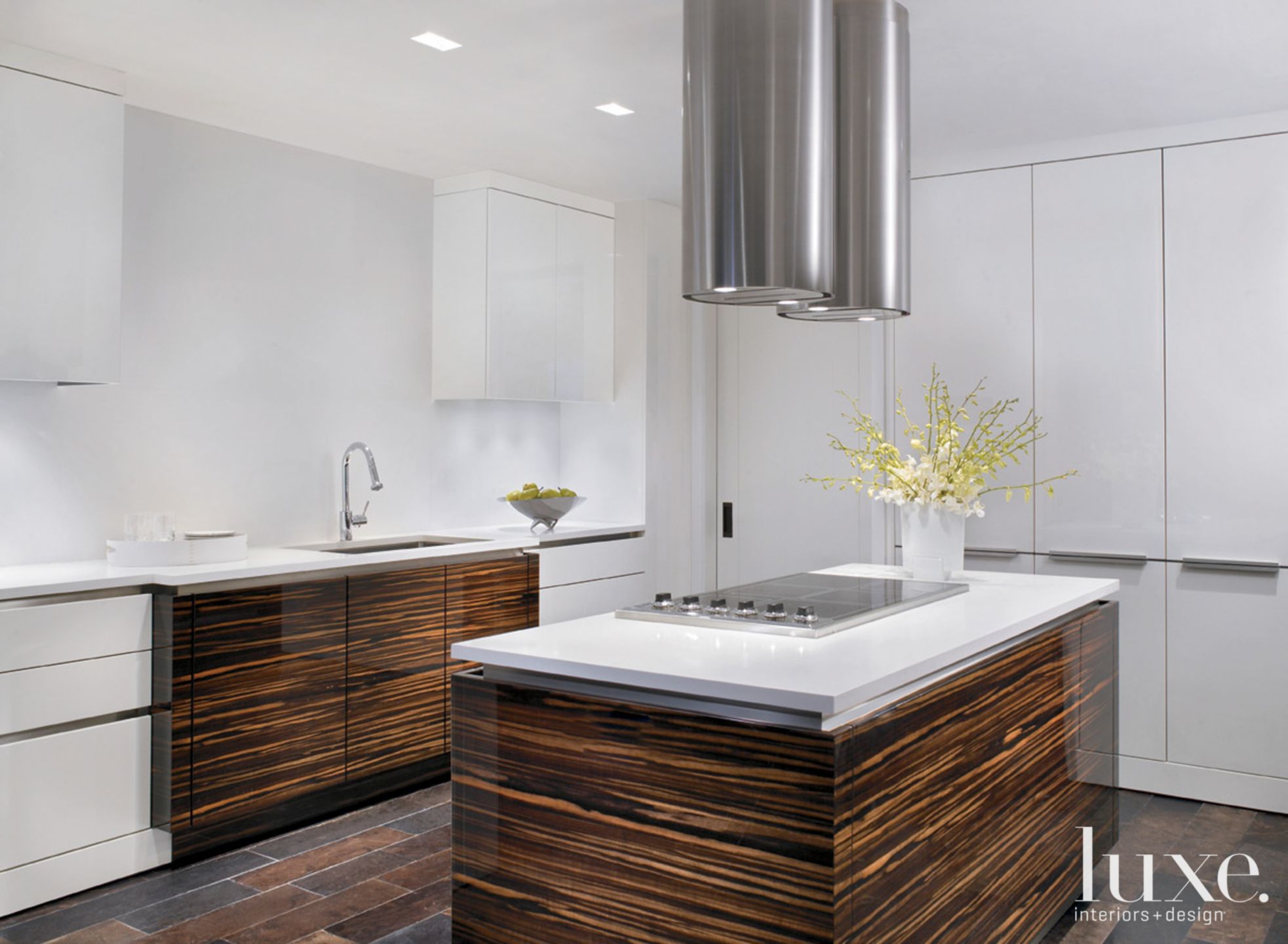 Traditional White and Brown Kitchen - Luxe Interiors + Design