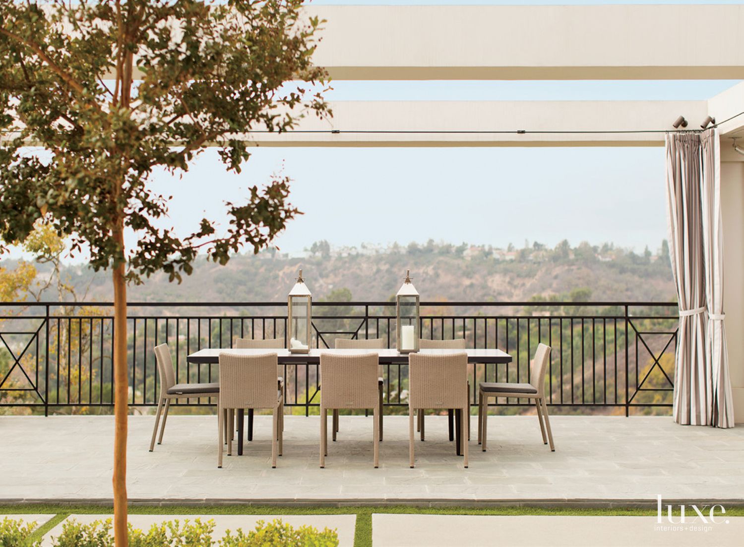 Contemporary Outdoor Dining Pavilion - Luxe Interiors + Design