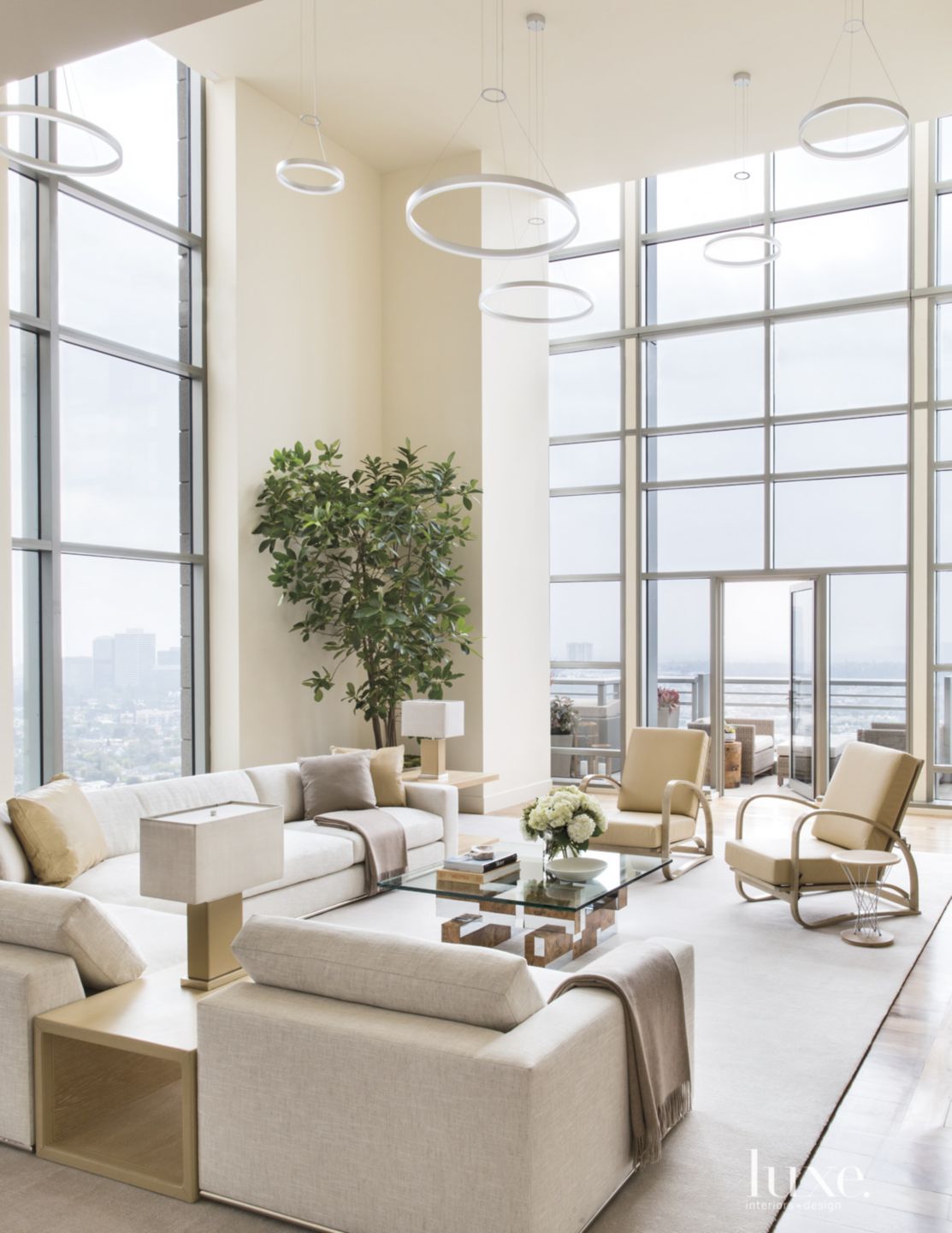 Contemporary White Living Room - Luxe Interiors + Design