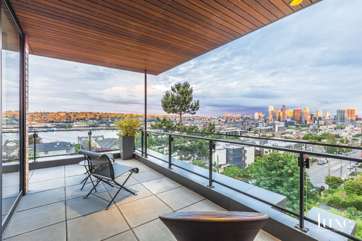Modern Neutral Terrace with Casual Seating Area - Luxe Interiors + Design