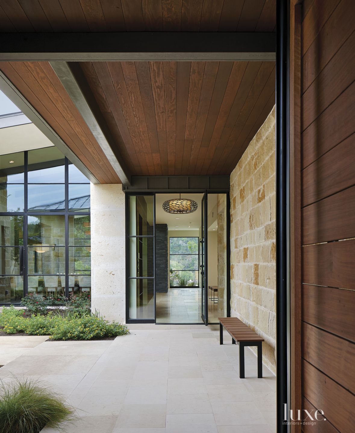 Modern Limestone and Stucco Entrance - Luxe Interiors + Design