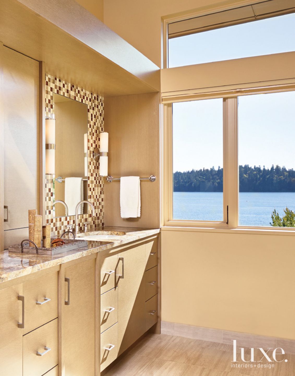 Neutral Contemporary Master Bathroom - Luxe Interiors + Design