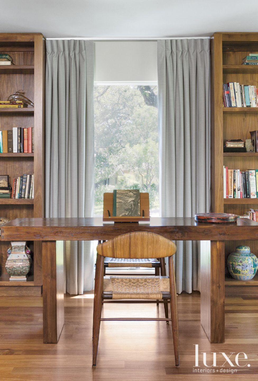 Windows in Neutral Modern Library - Luxe Interiors + Design