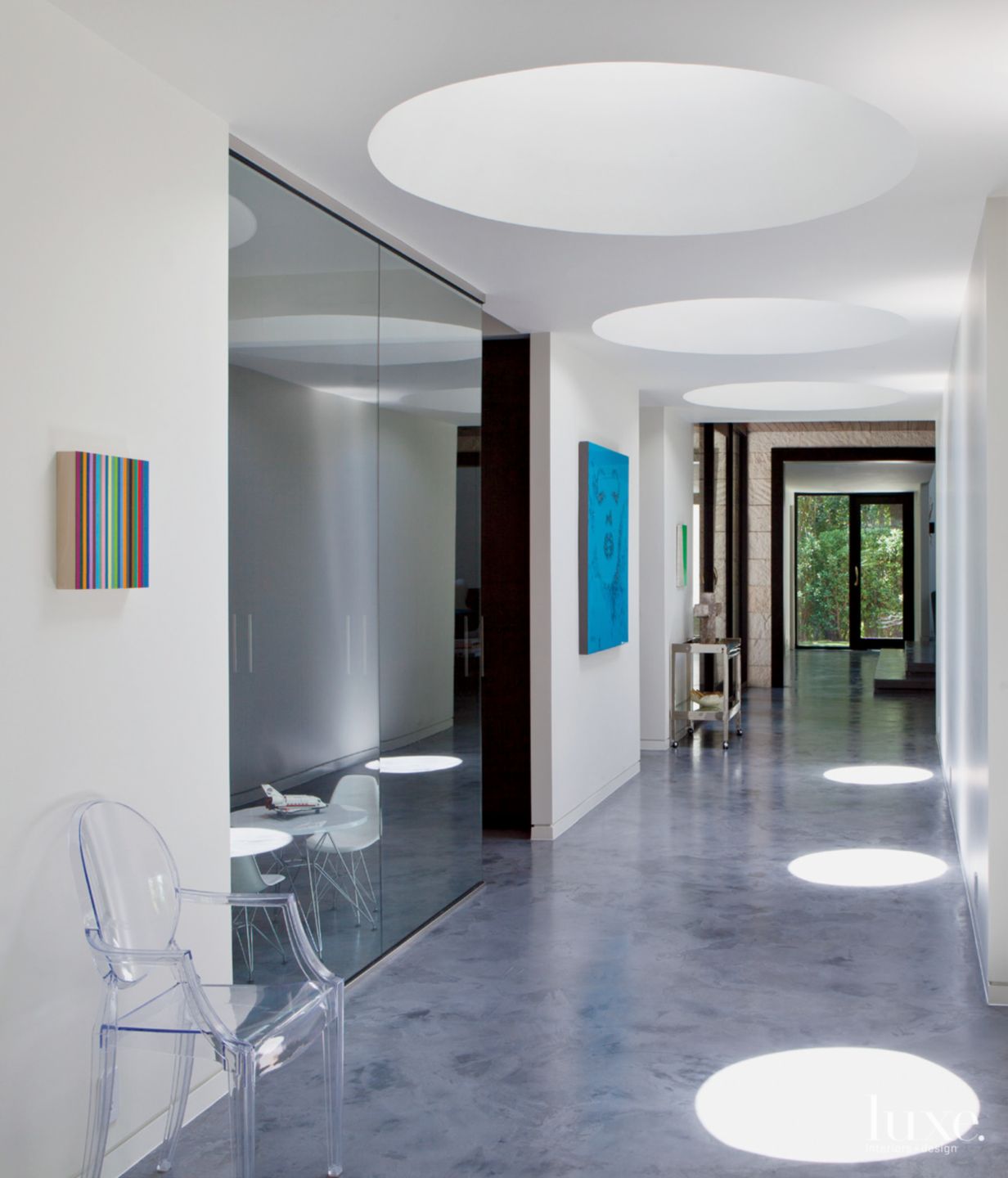 Modern White Central Hallway with Circular Skylights - Luxe Interiors ...